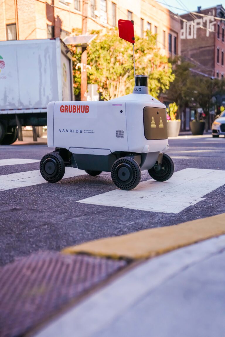 Grubhub Expands Partnership with Avride to Bring Autonomous Delivery ...